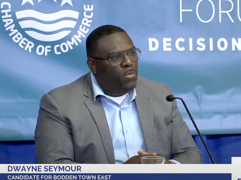 SEYMOUR GOES SOLO IN CHAMBER FORUM