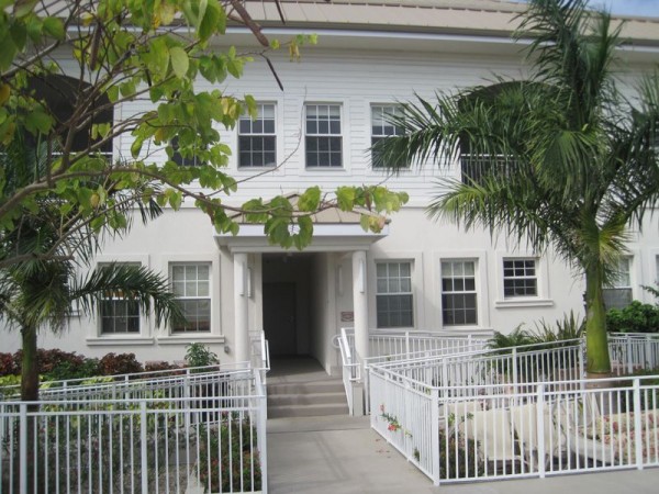 PINES RETIREMENT HOME IN LOCKDOWN DUE TO COVID CASES